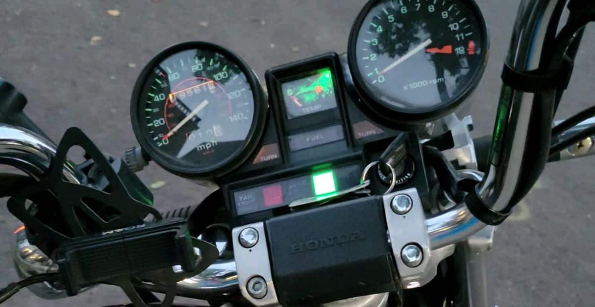 Motorcycle Stopped Running While Riding: Top Reasons & Fixes